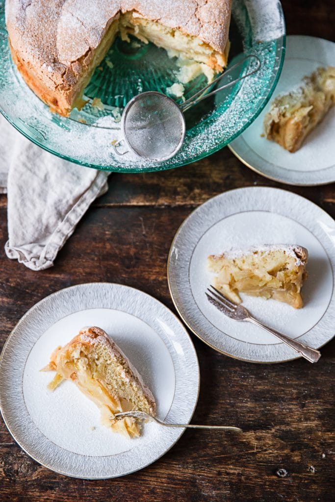 Apple Cake Sharlotka - Vikalinka