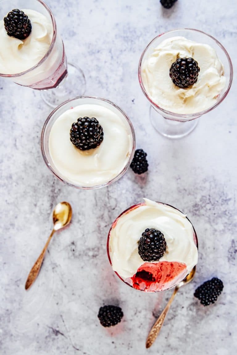 Layered Blackberry Fool (VIDEO) - Vikalinka