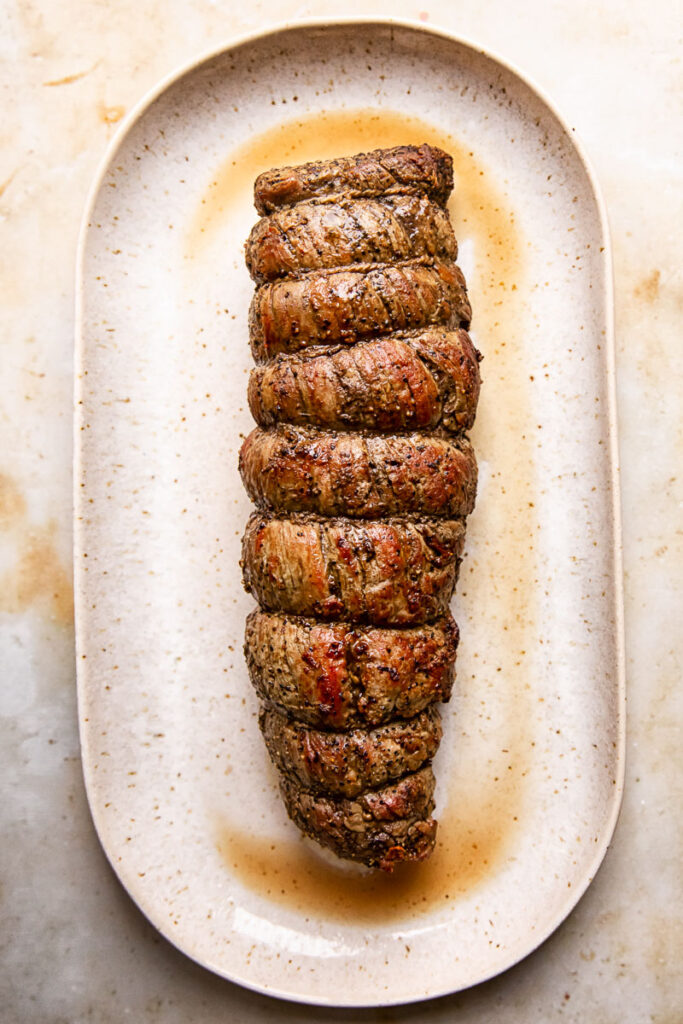 Beef Fillet with Easy Bearnaise Sauce (Tenderloin) - Vikalinka