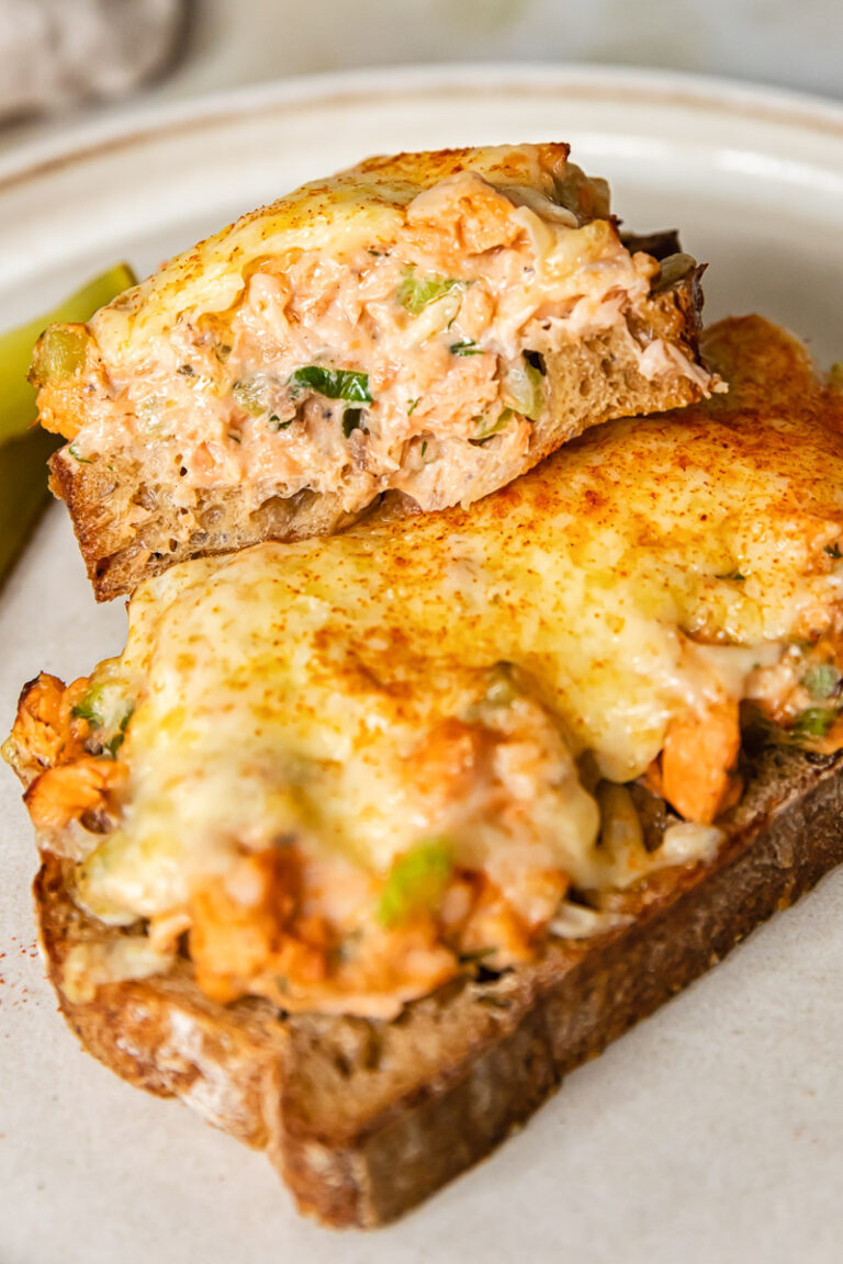 Hot Cheesy Salmon Sandwich - Vikalinka