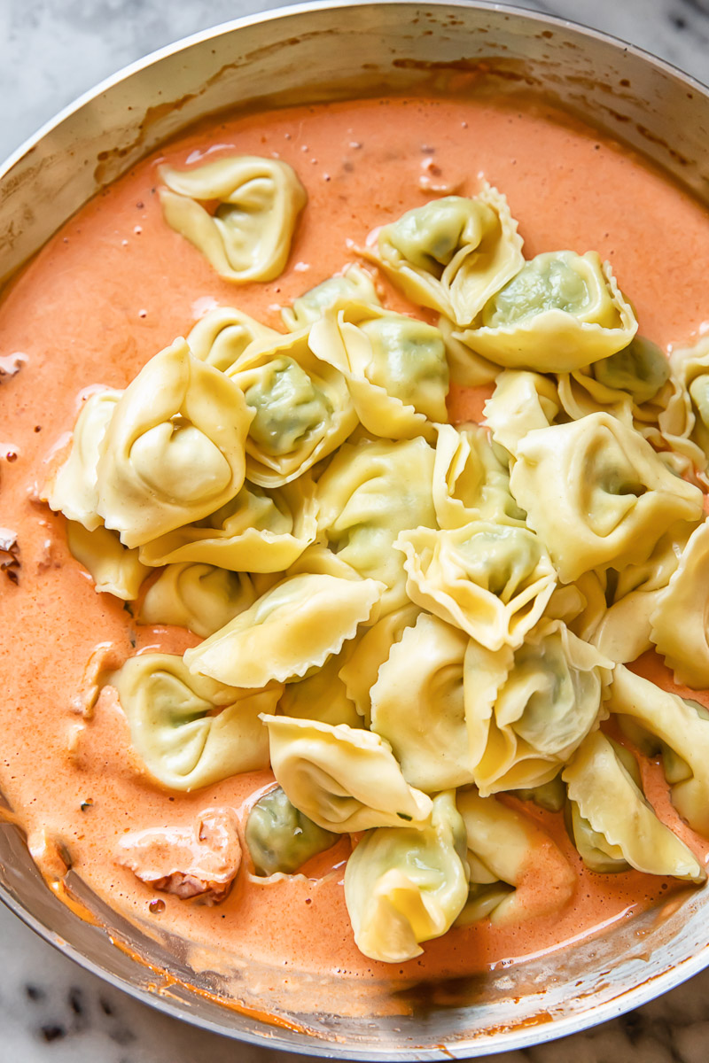 Creamy Sun-dried Tomato Tortellini - Fisih