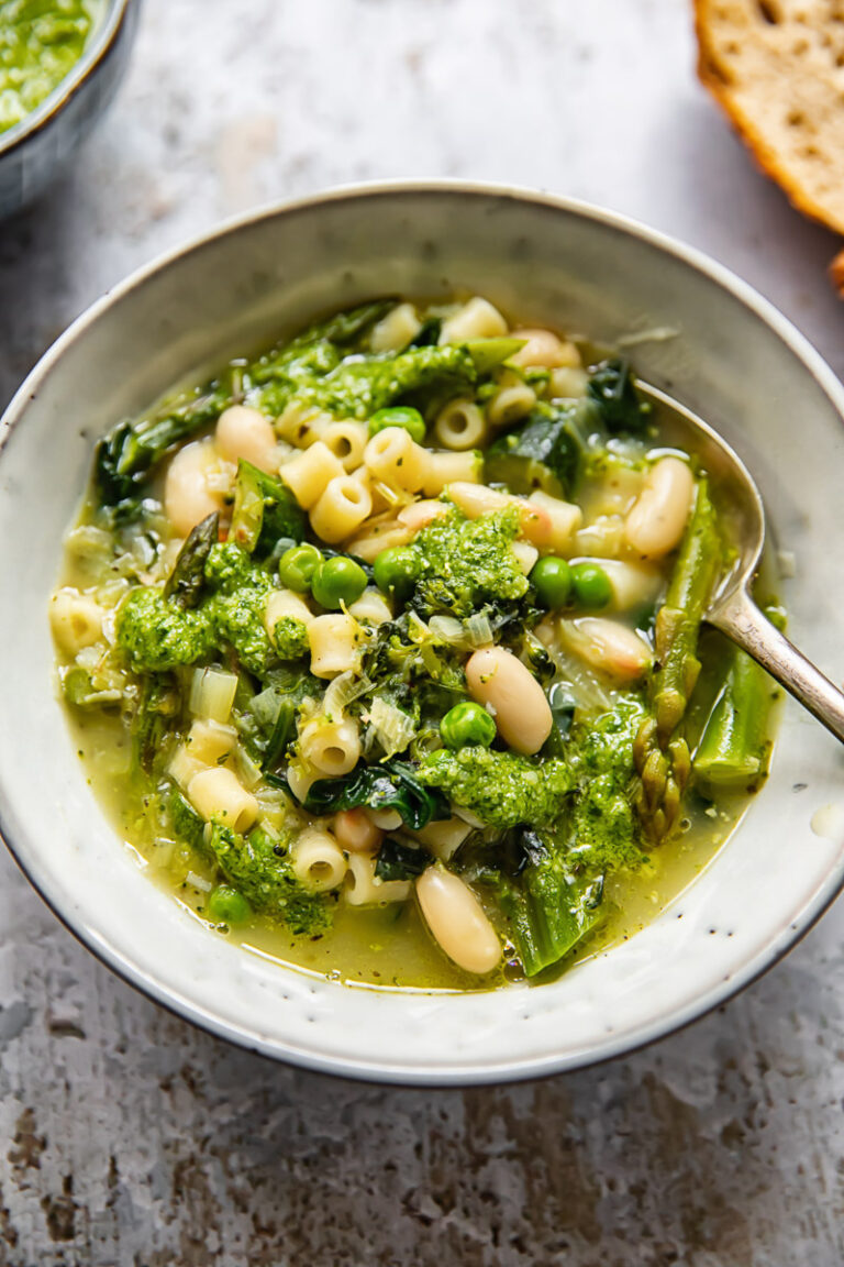 Spring Minestrone Soup - Vikalinka