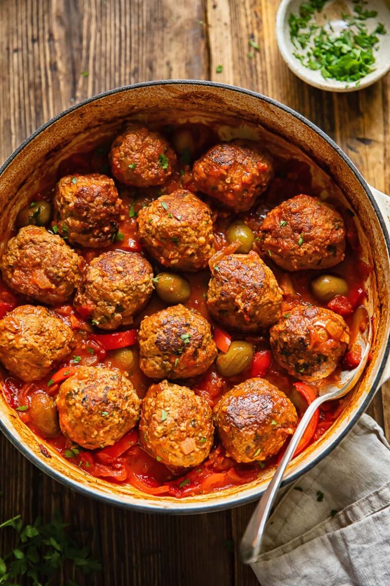 Spanish Meatballs (Albondigas) - Vikalinka