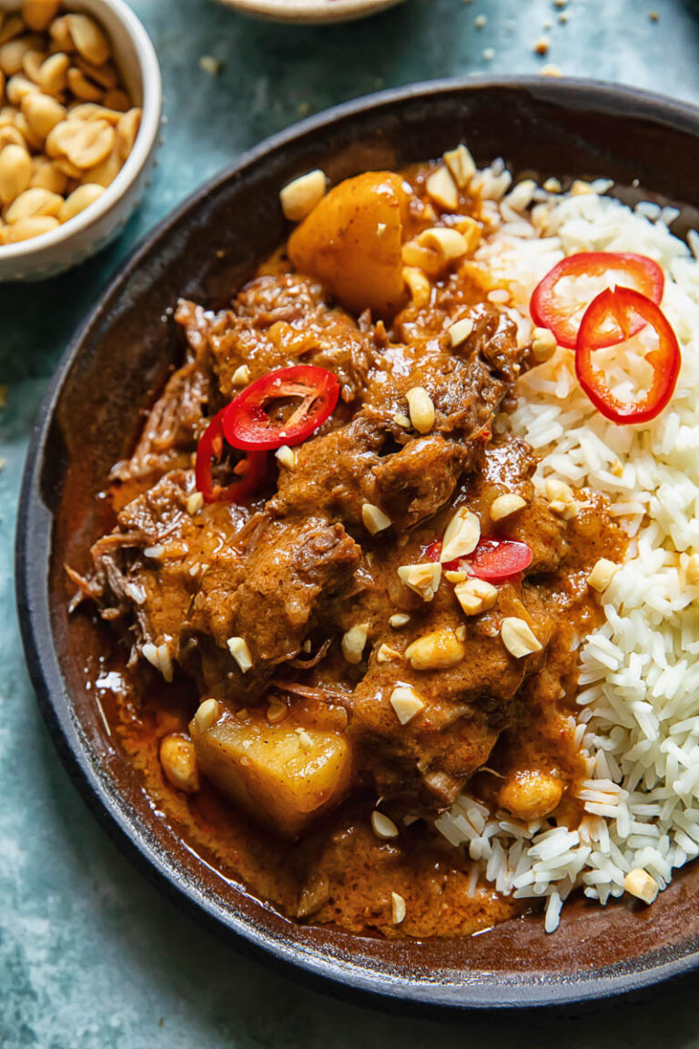 Beef Short Rib Massaman Curry - Vikalinka